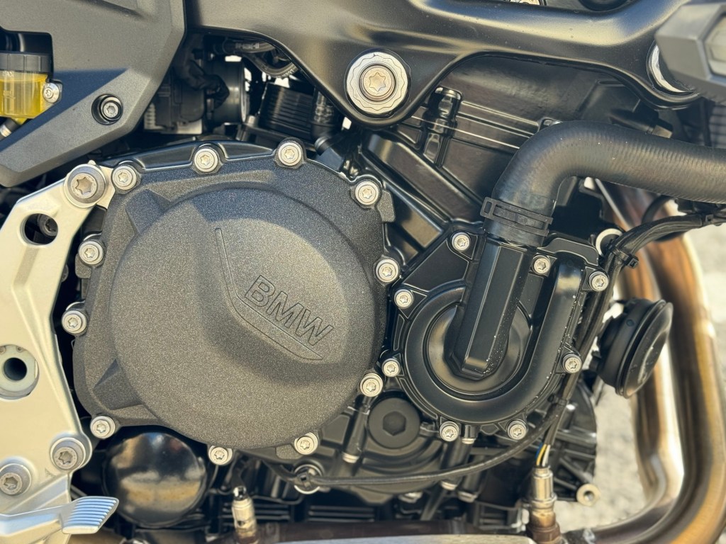 2024 BMW F900R Review – Chance Moto