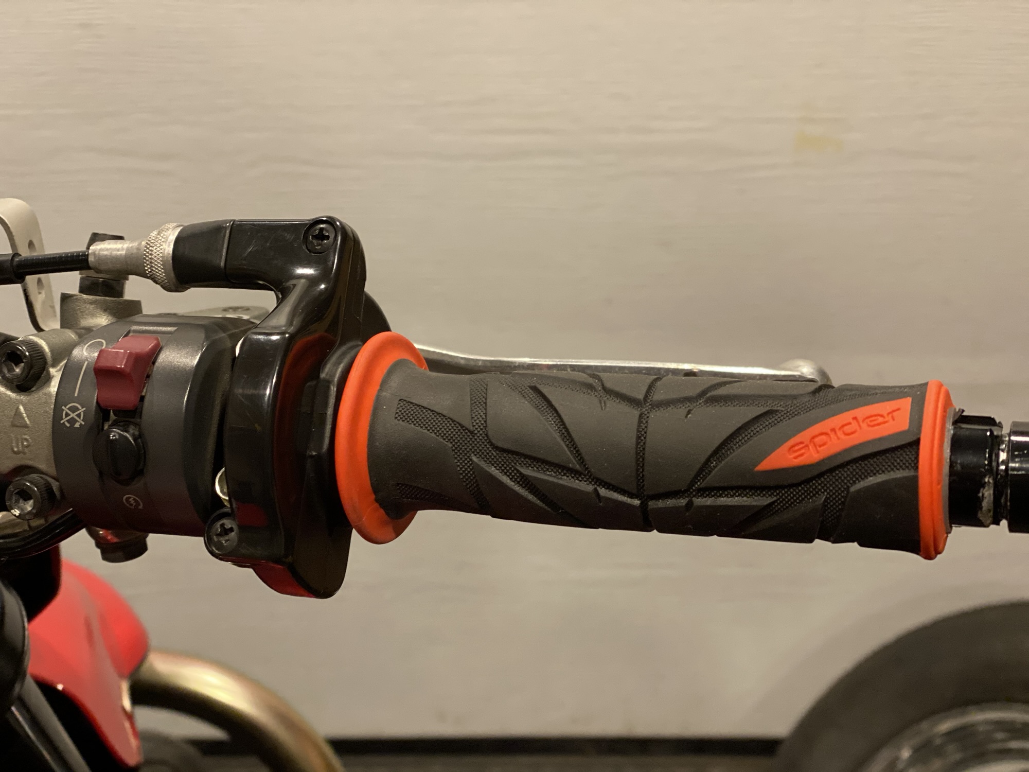 How to Reduce Motorcycle Handlebar Vibrations – Chance Moto